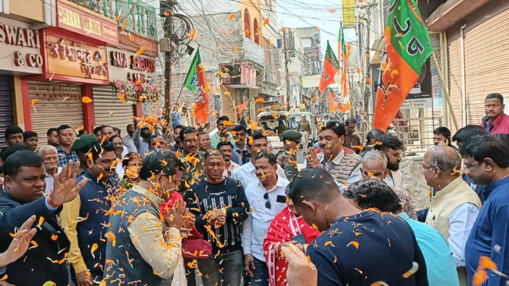 Tripura CM Manik Saha lashes out at CPI-M & Cong; leads door-to-door campaign in his home turf ...