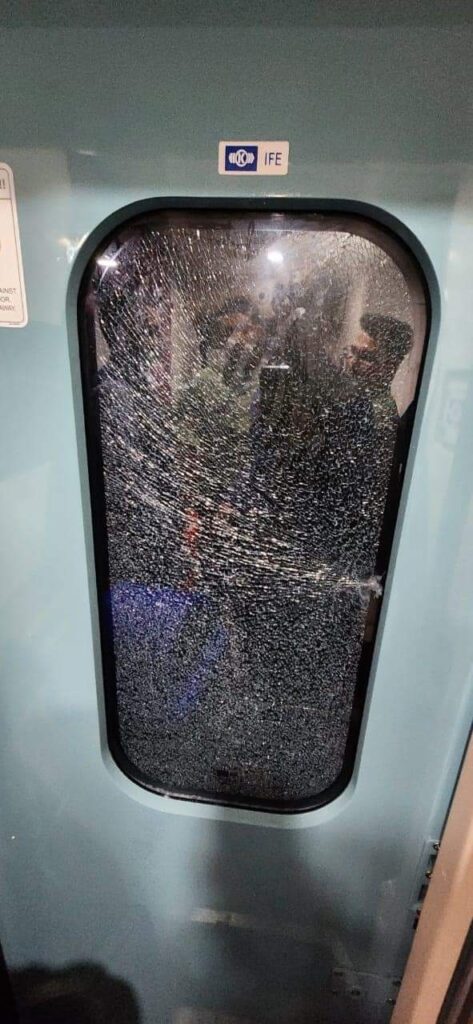 Stones pelted at Vande Bharat Express in West Bengal | Northeast Live