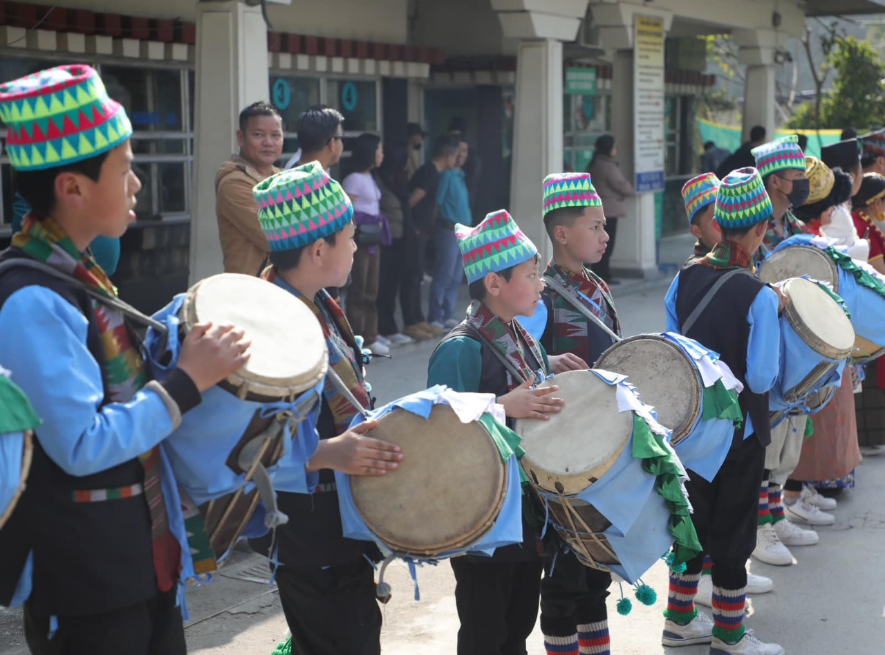 Sa Re Ga Ma Pa Lil Champ Jetshen comes home to cheers and applause ...