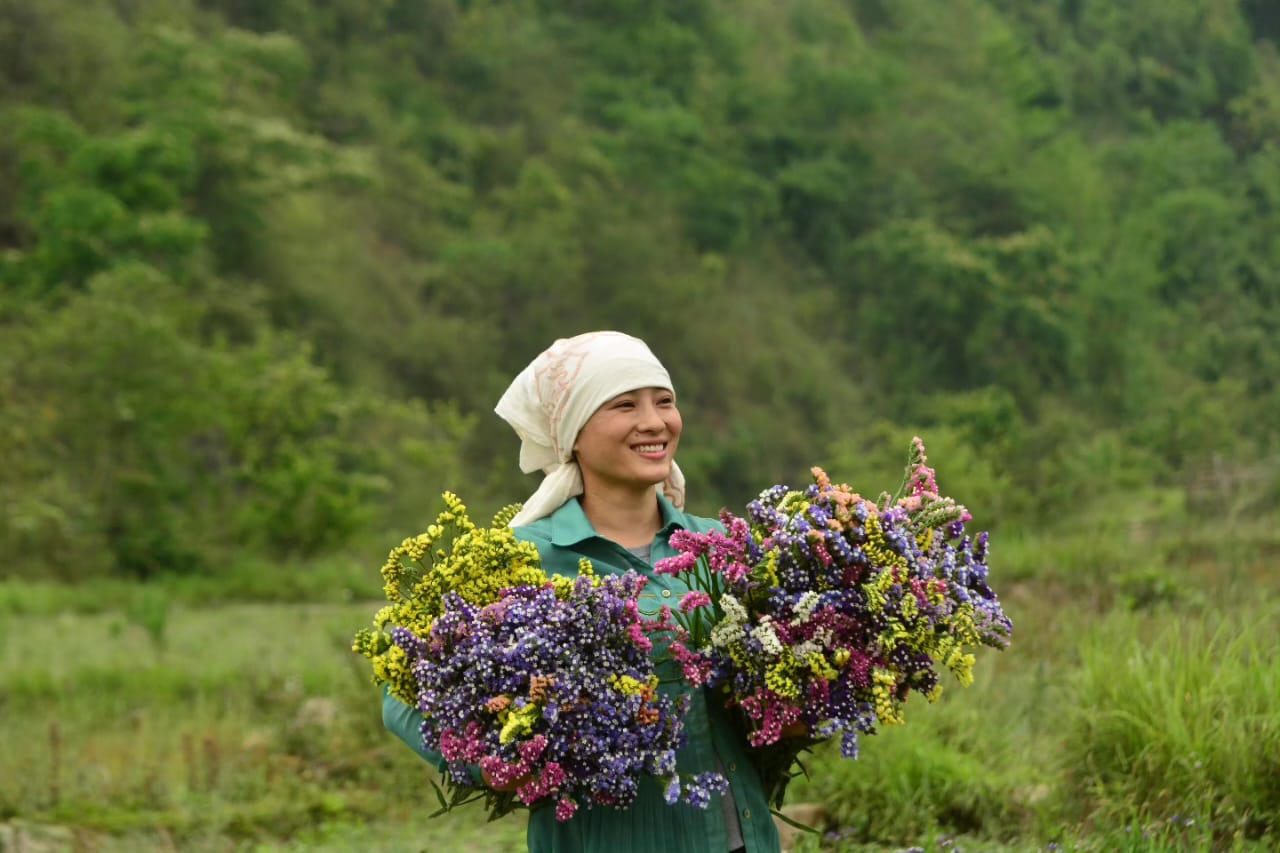 Meet Chokhone Krechina, the Flower Lady of Manipur...