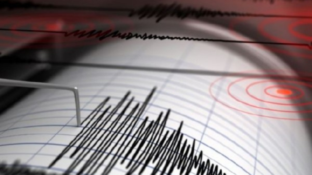 Earthquake of magnitude 7.3 rattles Alaska, tsunami warning issued