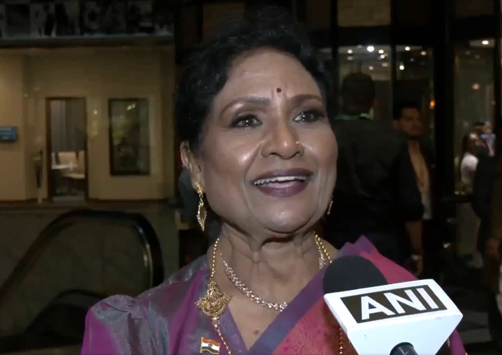 Indian diaspora in Johannesburg give cultural welcome to Prime Minister ...